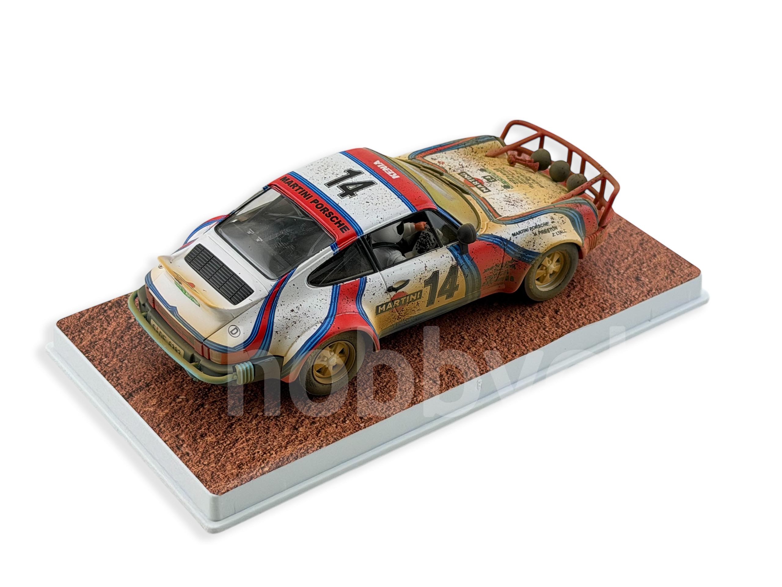 Porsche 911 - V. Preston - Rally Safari 1978 - After Race
